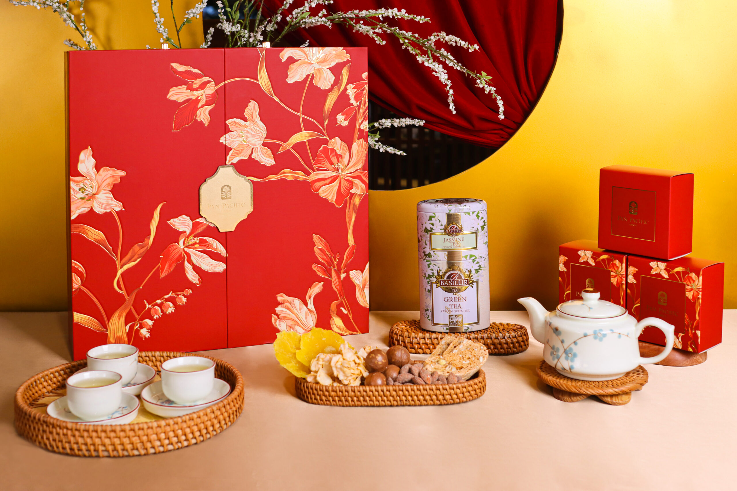 2025 Tet Gift Box "The Spring Symphony" VAN SAC XUAN HUONG - SINGCHAM ...